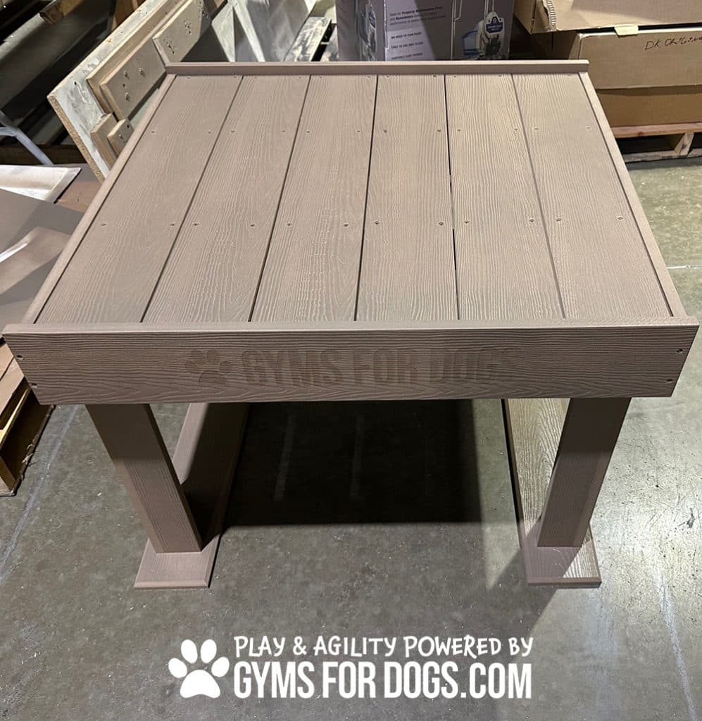 Elevate Dog Park Fun: Rest & Training Solution for Pets